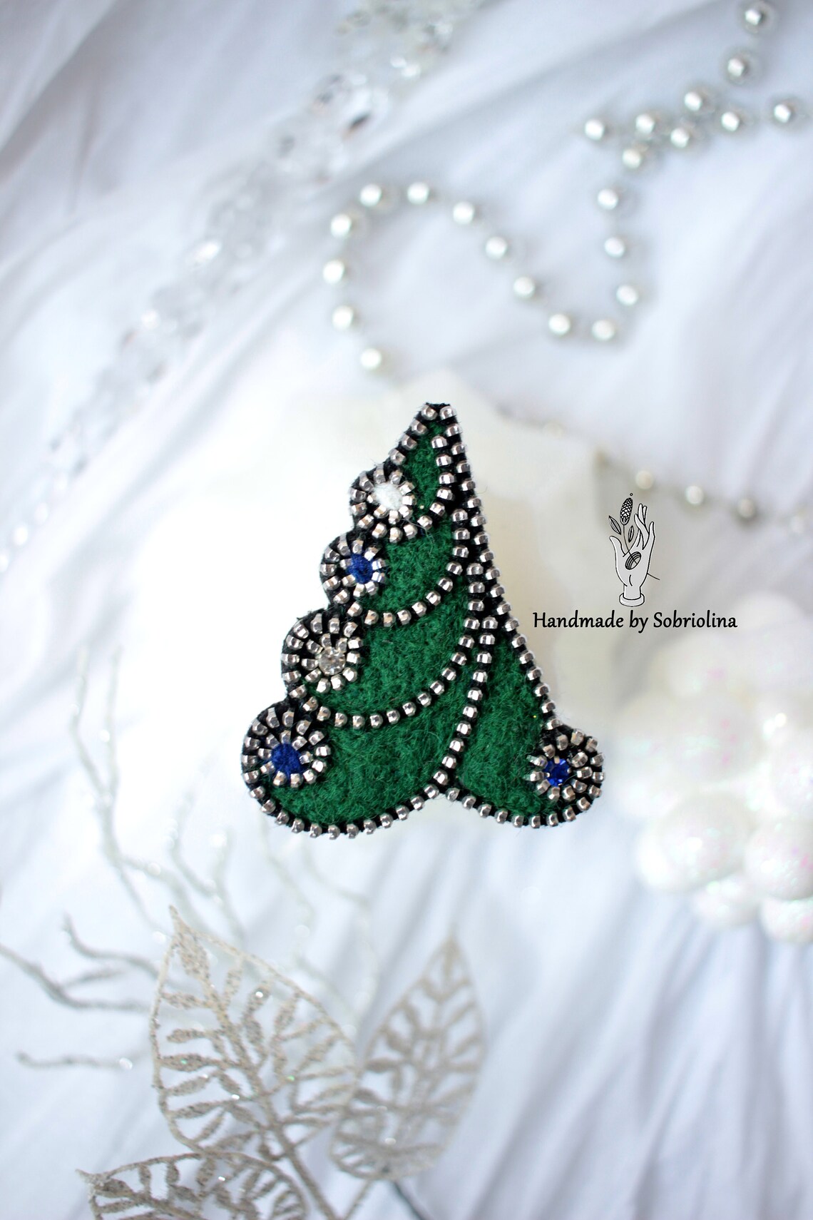 Brooch Christmas Tree / Christmas Pin / Holiday Brooch / Zipper & Wool ...