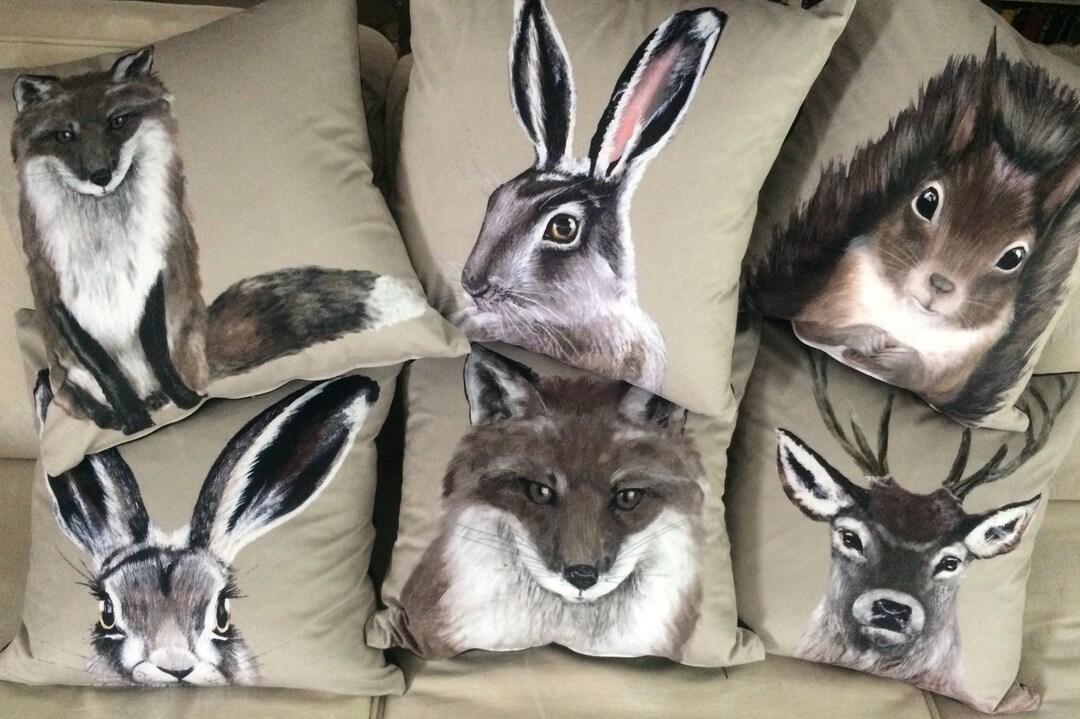 Woodland Animal Cushion Covers on Velvet, Beautiful Art Great Feature ...