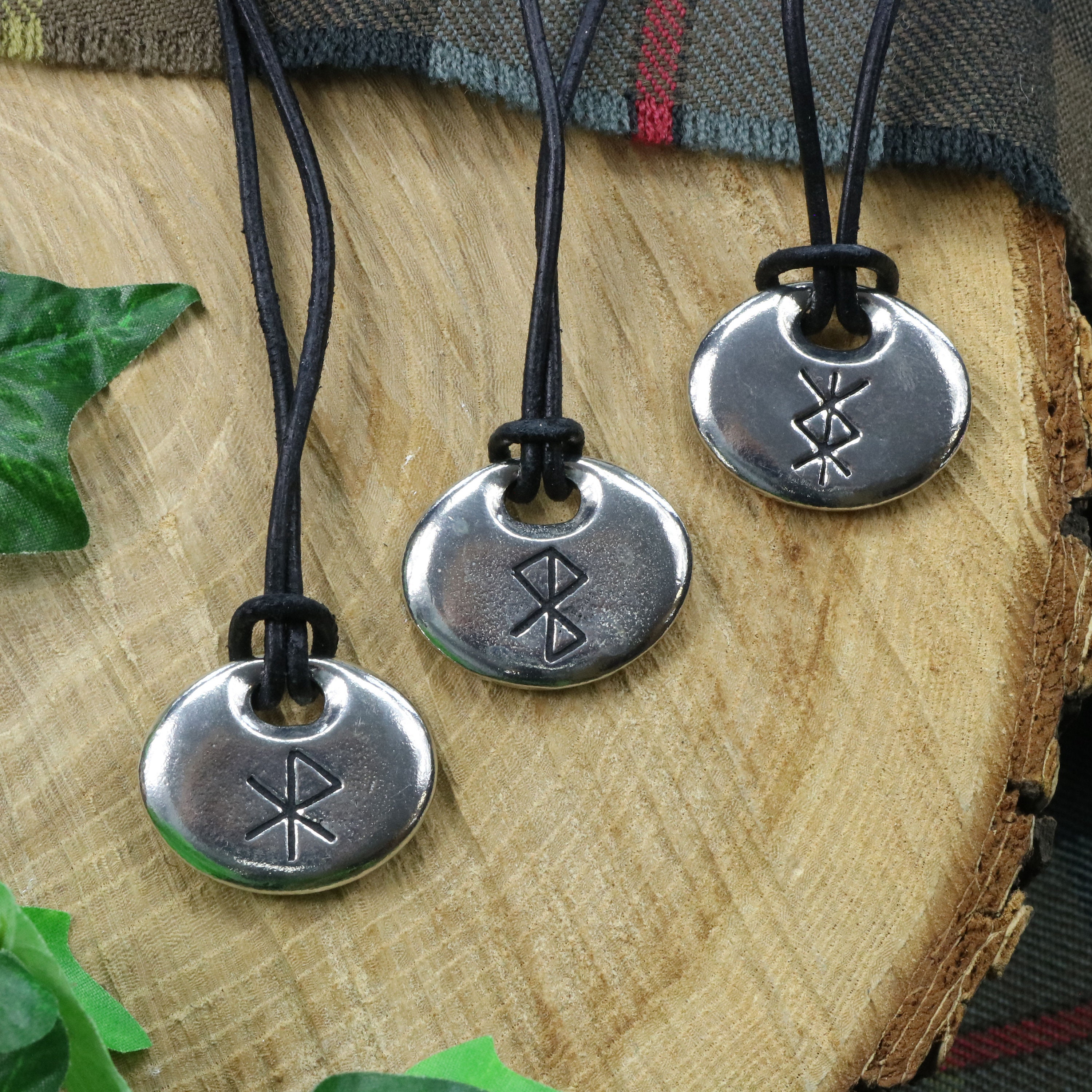 Safe Travel Bind Rune Pewter Pendant Made in Cornwall - Etsy