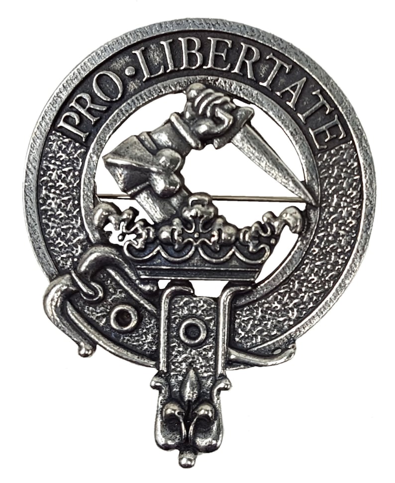 Wallace Cap Badge - Pewter Clan Crest Badge - Gaelic Themes Cap Badge ...