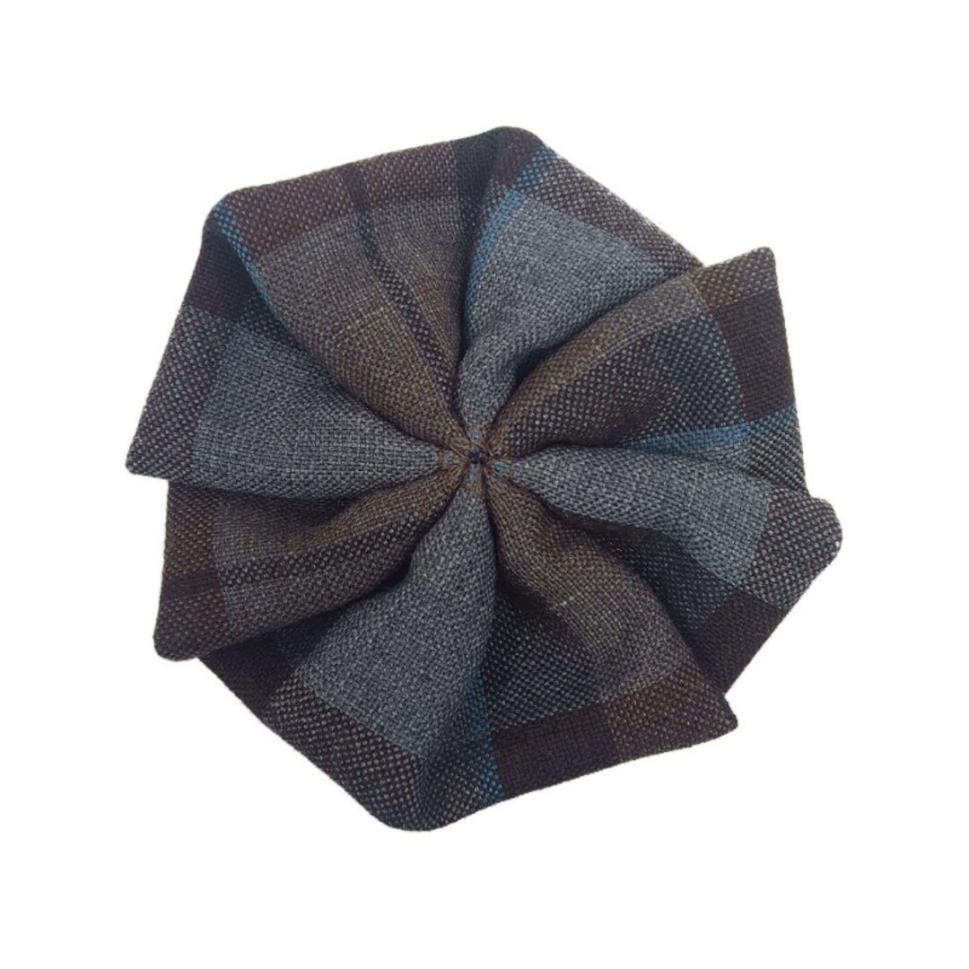 OUTLANDER Mackenzie Tartan Rosette - Traditional Scottish Brooch in the ...