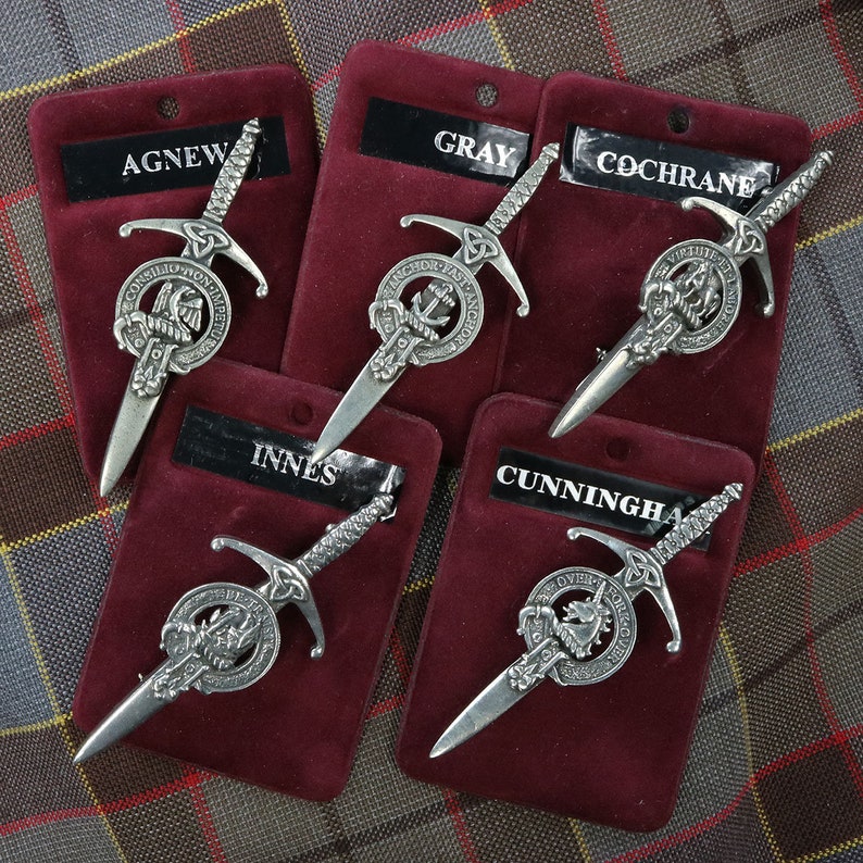 Gordon Clan Crest Kilt Pin - Gaelic Themes Kilt Pin - Bydand - Etsy