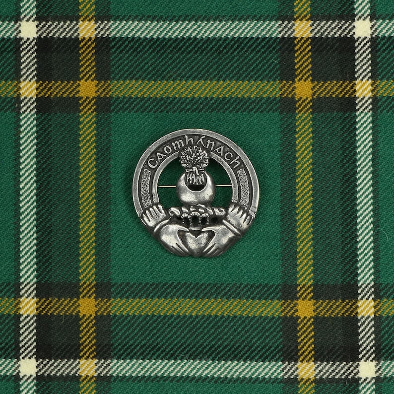 Kavanagh caomhanach Irish Family Crest Cap Badge/brooch - Etsy