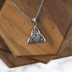 Trinity Knot Necklace - Triquetra - Trefoil Knot Pendant - Celtic Knot ...