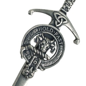 Macleod of Harris Clan Crest Kilt Pin - Gaelic Themes Kilt Pin - Hold ...