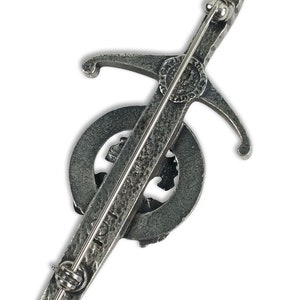Macleod of Harris Clan Crest Kilt Pin - Gaelic Themes Kilt Pin - Hold ...