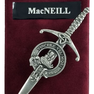 Macneill Clan Crest Kilt Pin - Gaelic Themes Kilt Pin - Vincere Vel ...