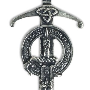 Mackay Clan Crest Kilt Pin - Gaelic Themes Kilt Pin - Manu Forti - Etsy