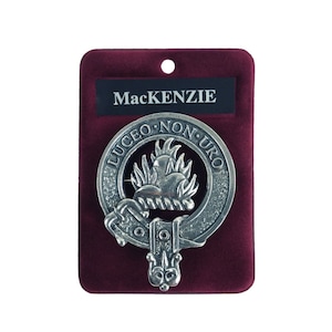 Mackenzie Cap Badge - Pewter Clan Crest Badge - Gaelic Themes Cap Badge ...
