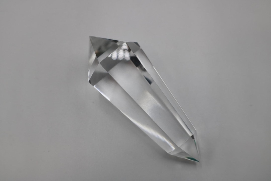 Authentic VOGEL 6 Faceted CRYSTAL - Genuine & Professionally and ...