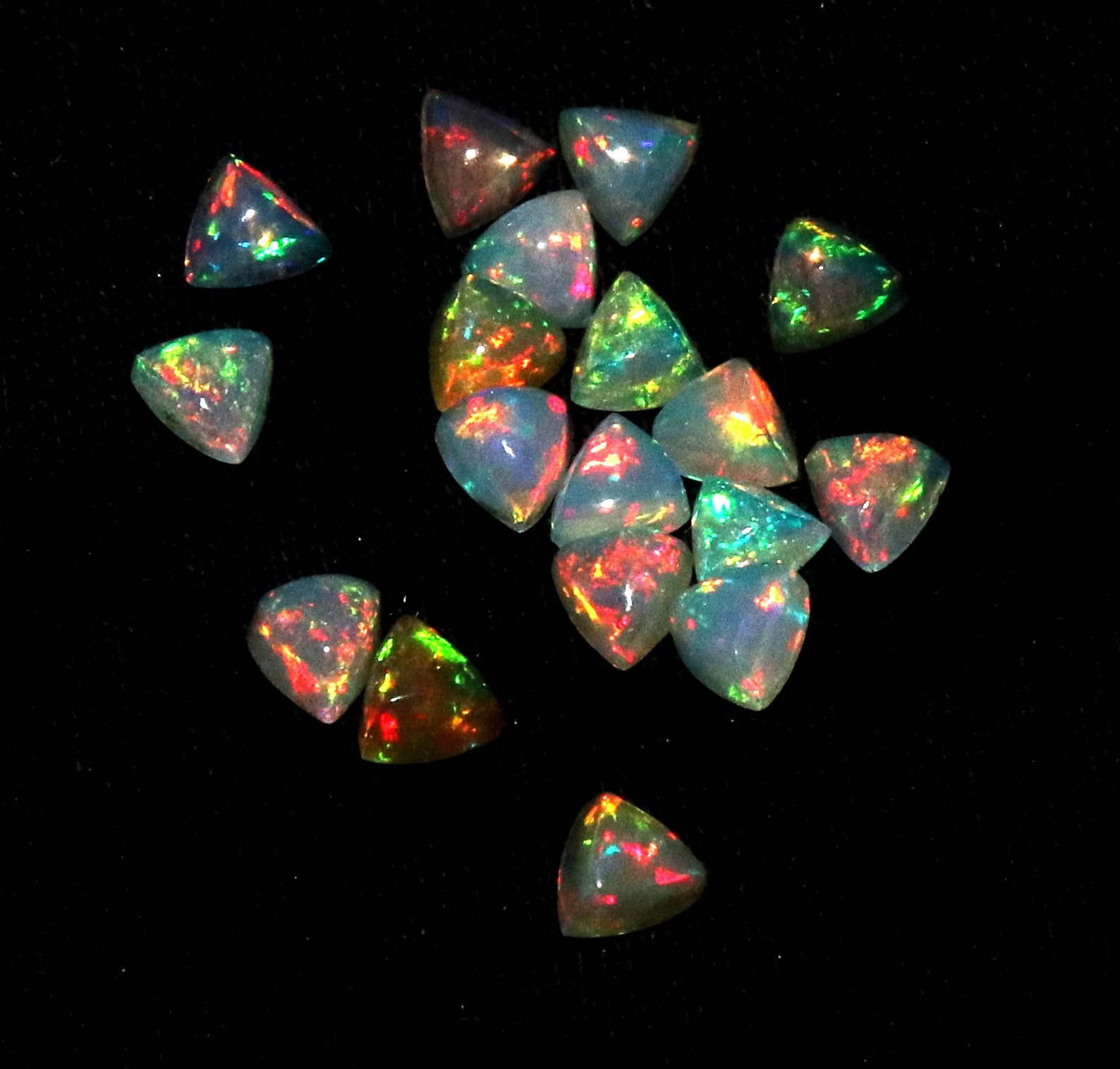 Handmade Natural Ethiopian Fire Opal 8 Mm Trillion Cabs / Opal - Etsy