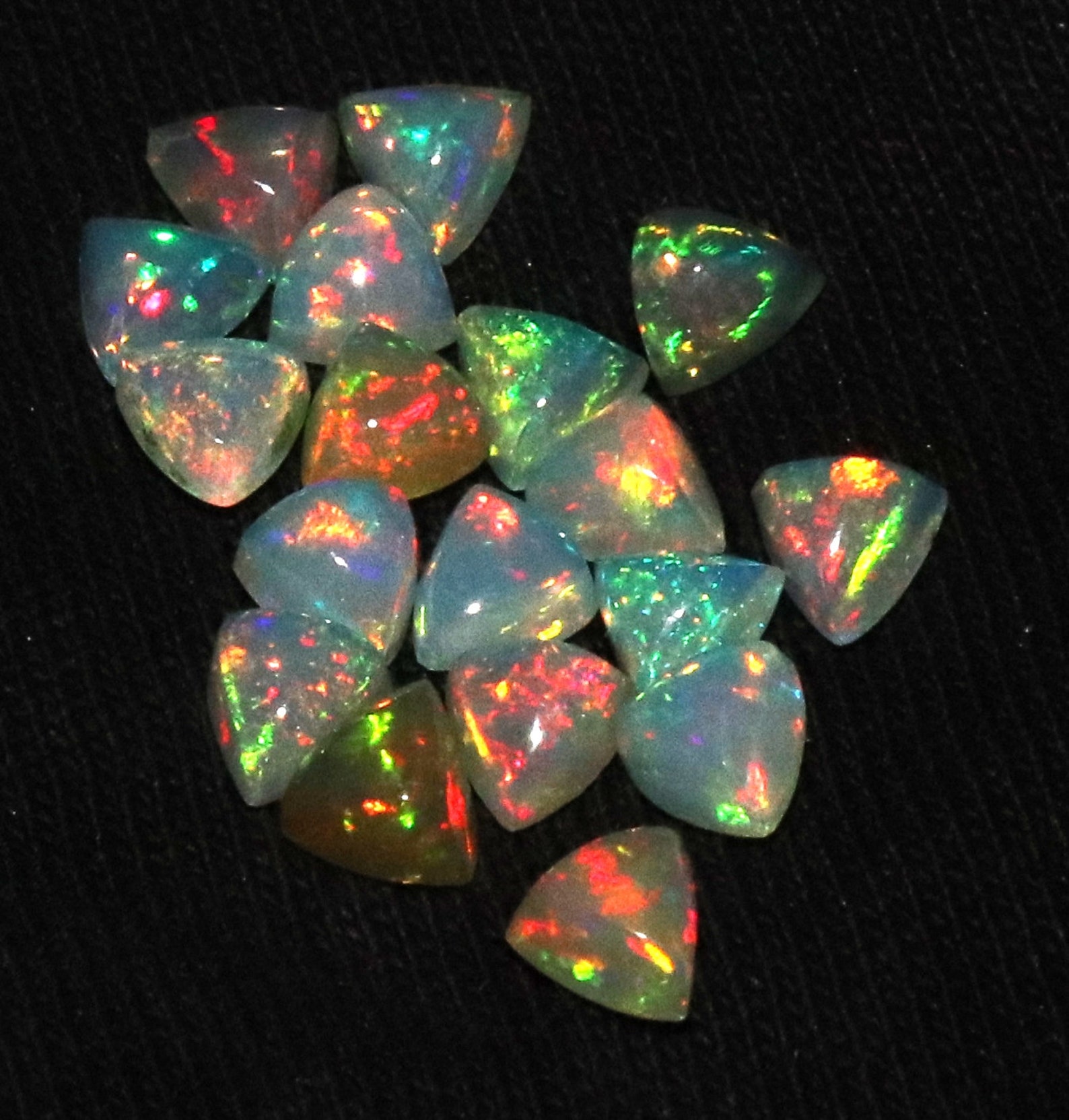 Handmade Natural Ethiopian Fire Opal 8 Mm Trillion Cabs / Opal - Etsy