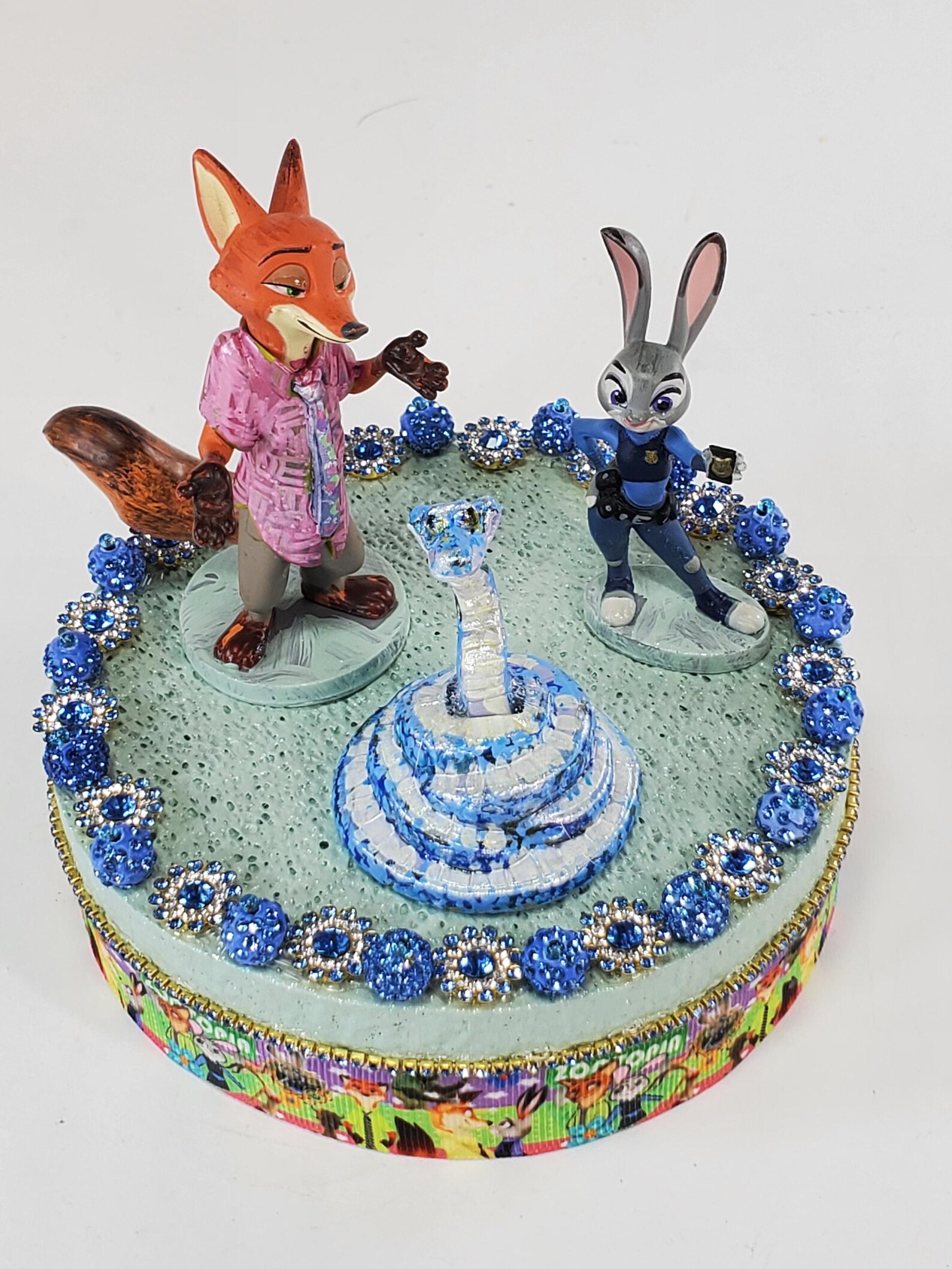 Disney Zootopia 2 Cake Topper. Zootopia 2 Centerpiece Decoration. A ...