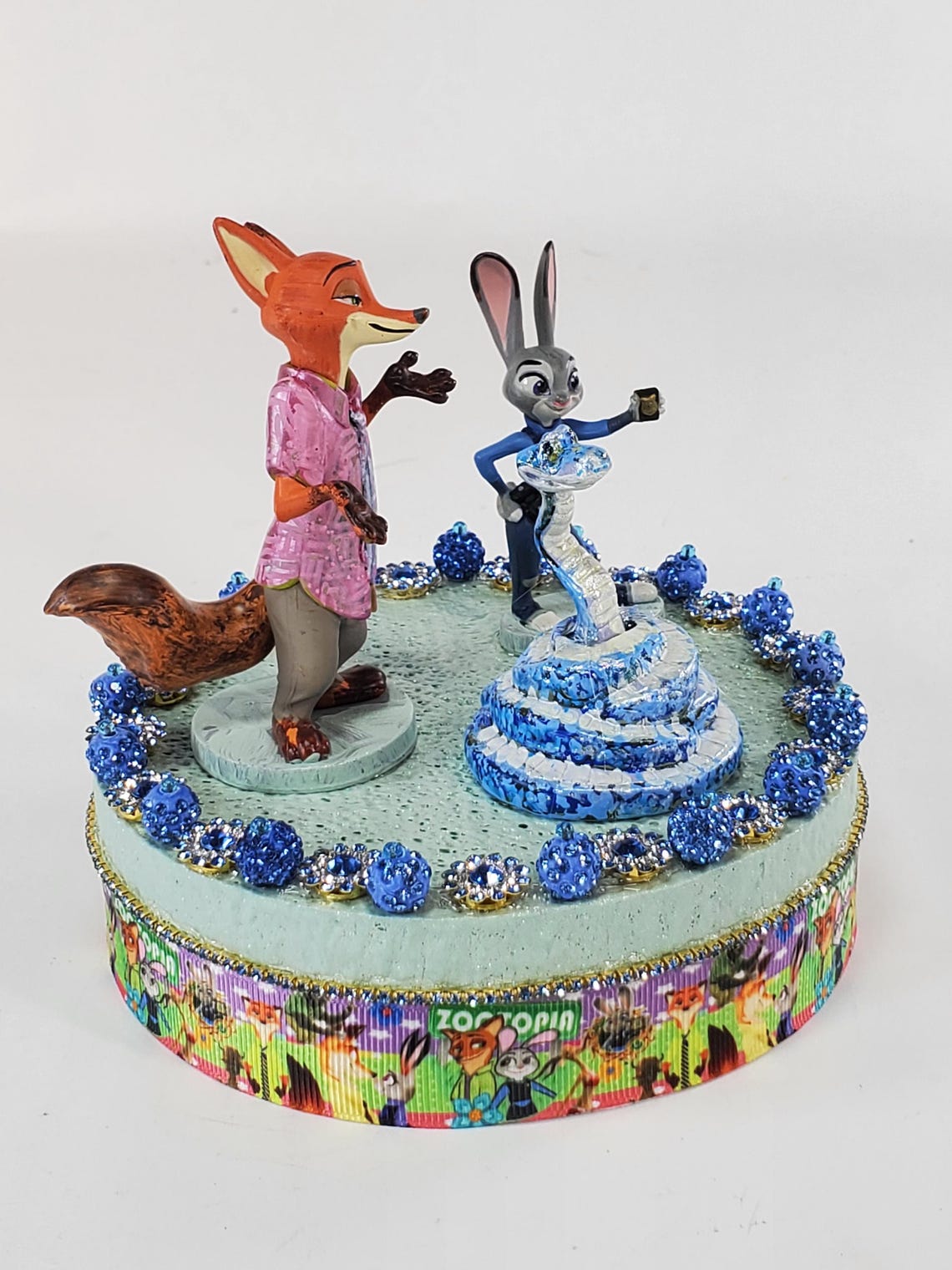 Disney Zootopia 2 Cake Topper. Zootopia 2 Centerpiece Decoration. A ...