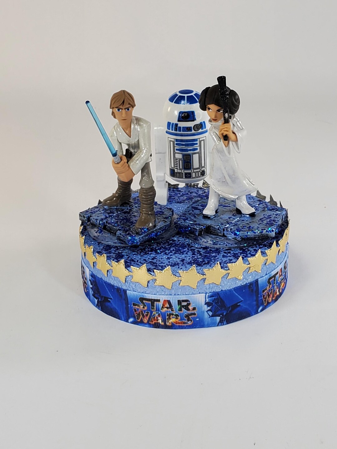 Disney Luke Skywalker and Princess Lei Cake Topper. Star Wars ...