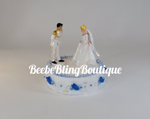 Disney princess wedding cake toppers | Beachweddingtips.com