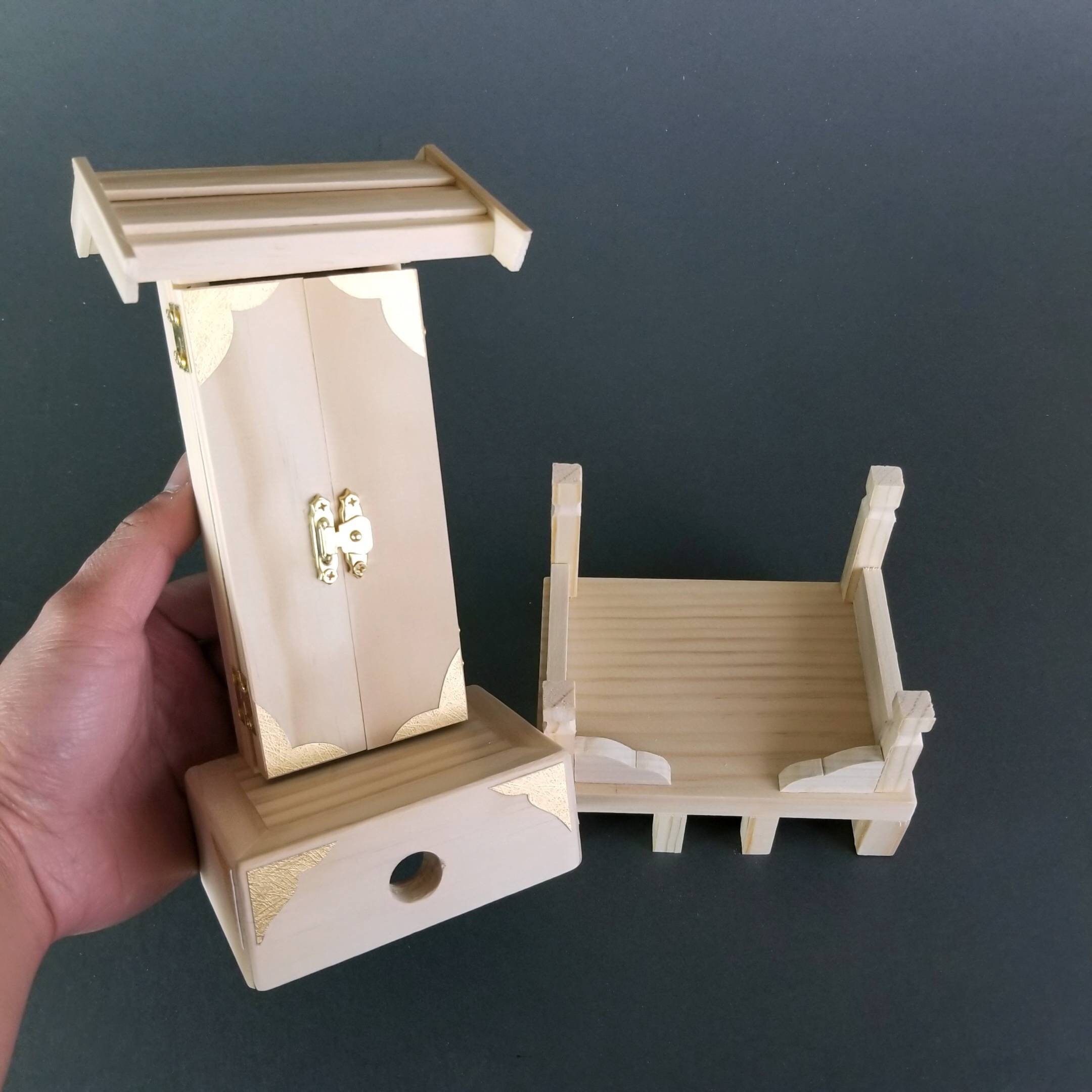 Small Memorial Shrine. Small Spirit House. Butsudan Ihai | Etsy