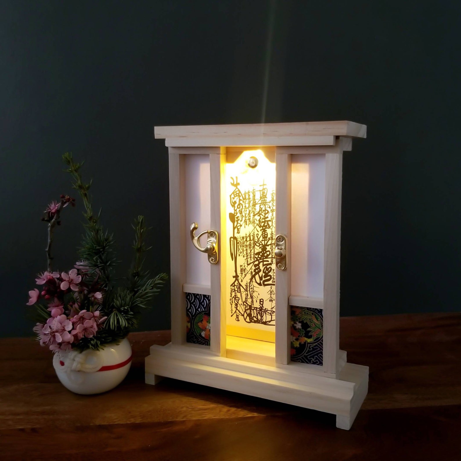 Small Nichiren Butsudan With Built in Gohonzon. Shoji Doors. - Etsy