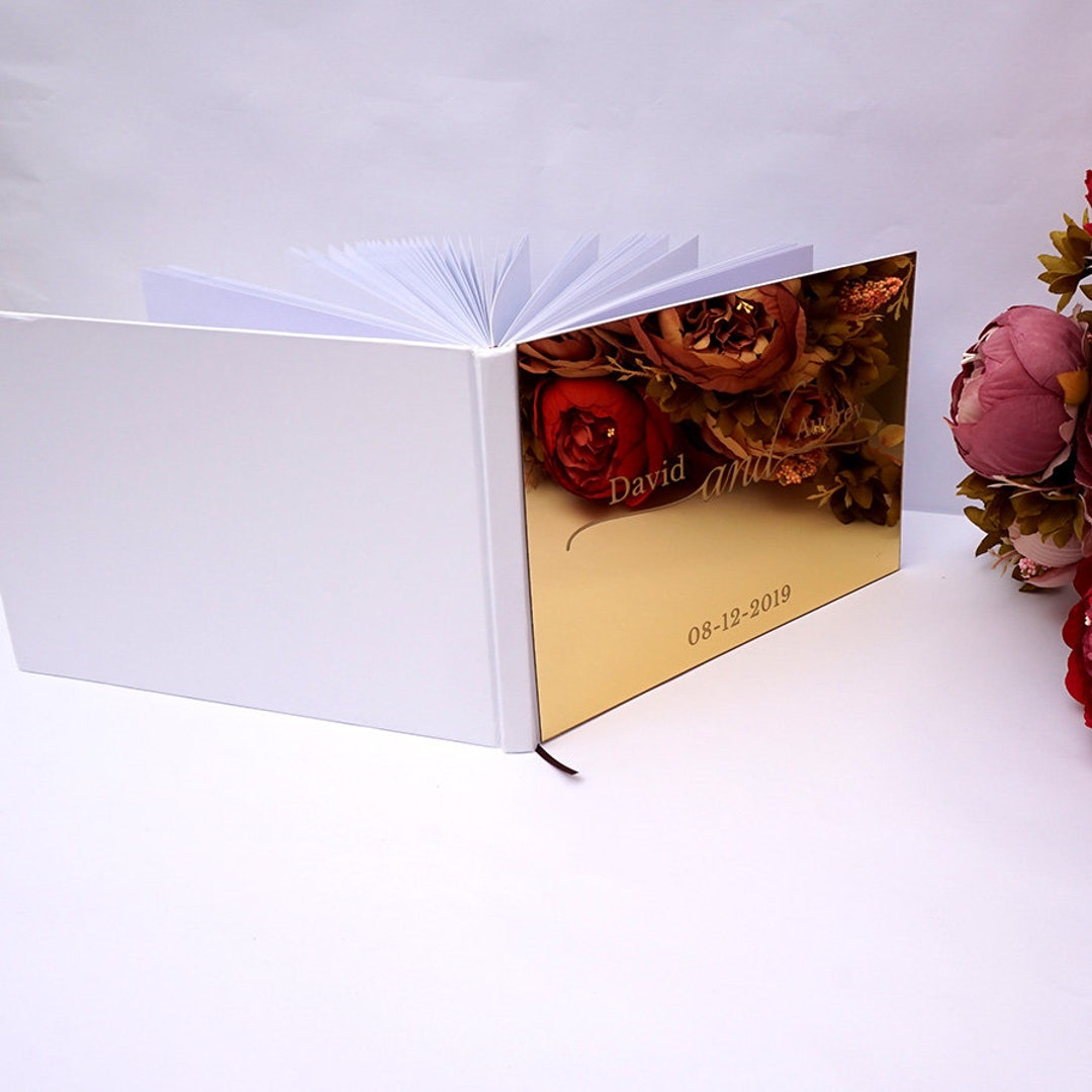 Horizontal Books Personalized 25x18cm Wedding Custom Name Signature ...
