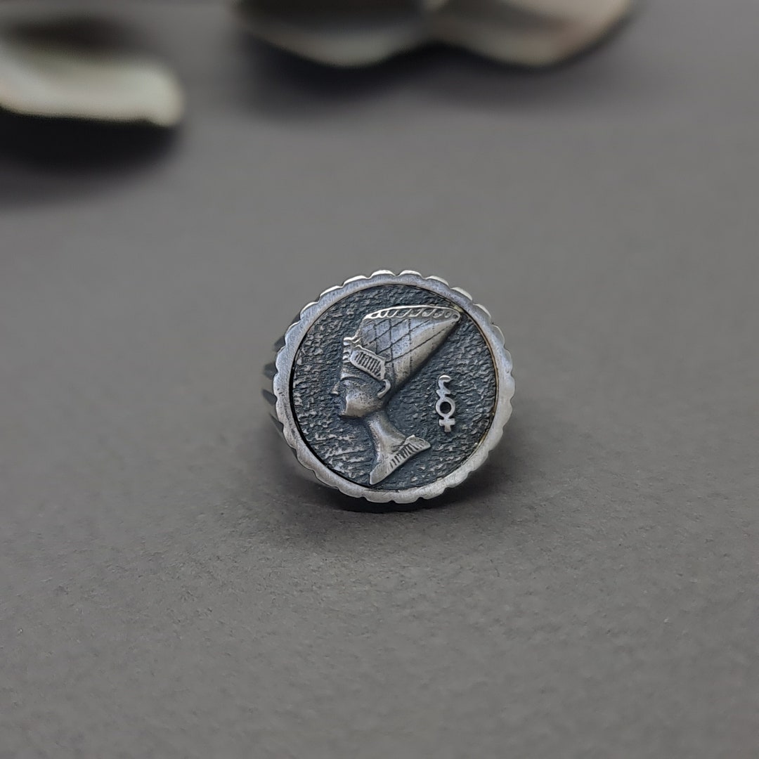 Silver Nefertiti Ring | Ancient Egypt Goddess and Queen, Unisex ...