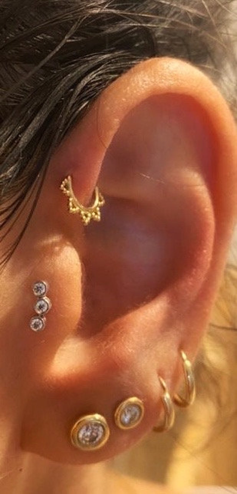 14k Solid Gold Labret-3 Stones Reverse Screw Tragus Ear | Etsy
