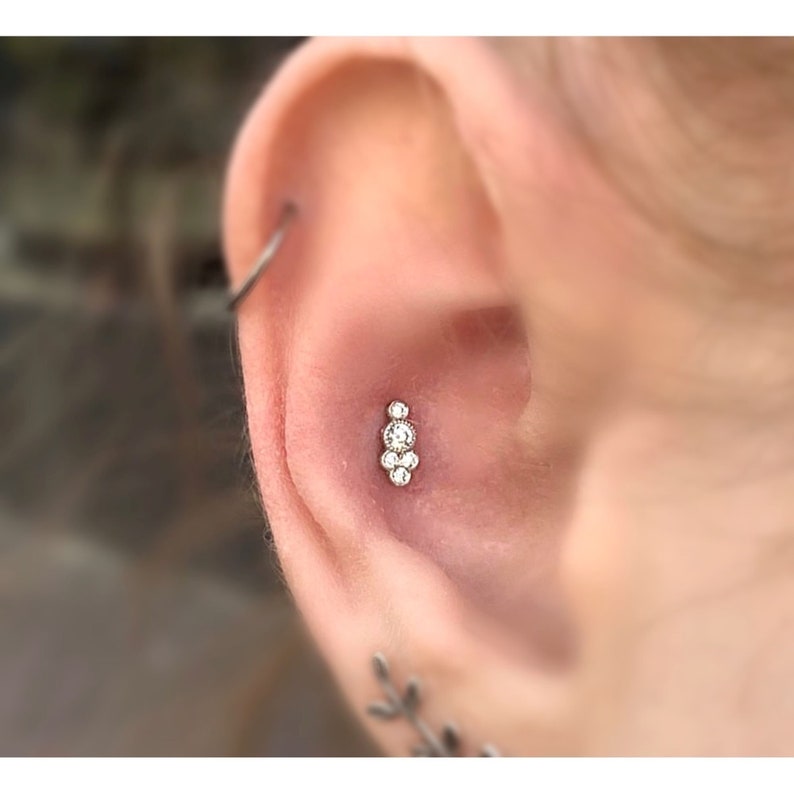 14k Gold Labret 5 STONE Reverse Screw Tragus Ear Piercings - Etsy