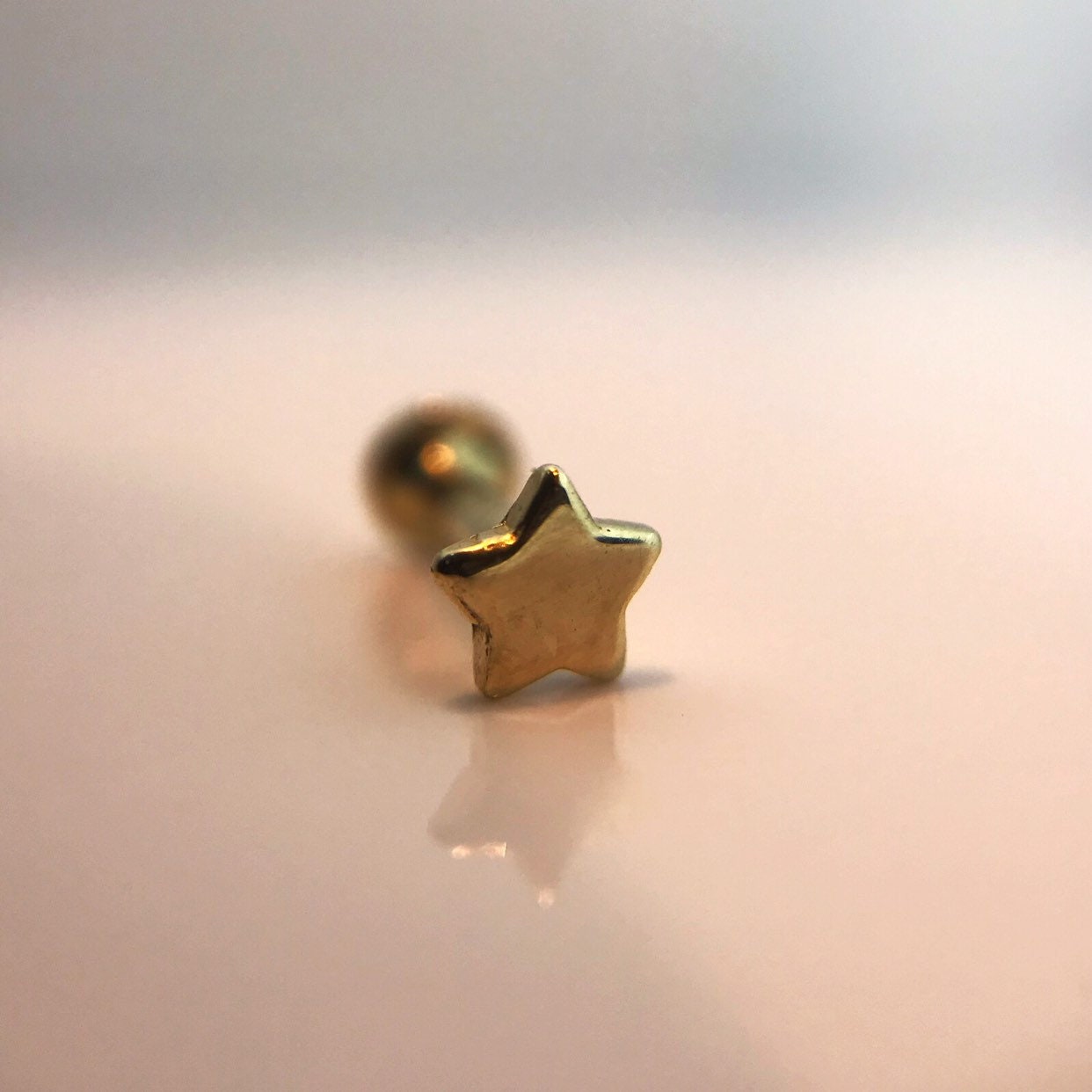 14k Solid Gold Labret YELLOW GOLD STAR Reverse Screw Tragus - Etsy
