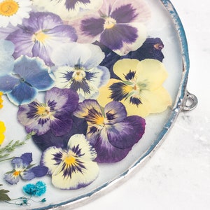 Dry Flower Art, Pressed Pansies, Botanical Wall Art Frame, Circle Glass ...