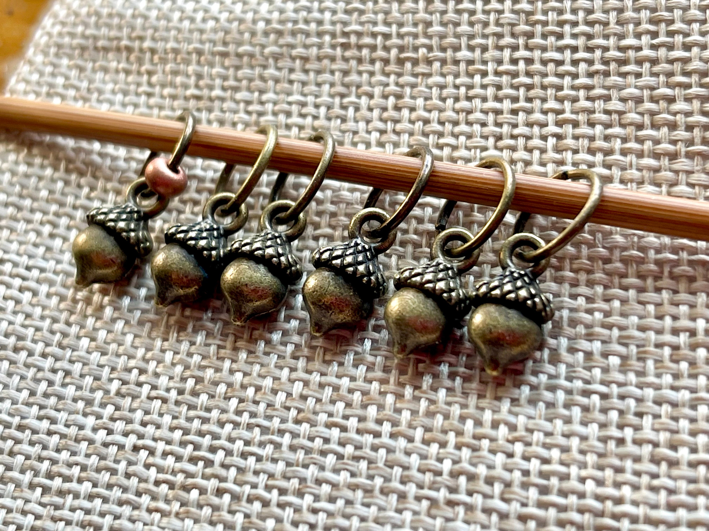 Bronze Acorn Snag Free Stitchmarkers, Yarn Jewelry, Gift for Knitters ...