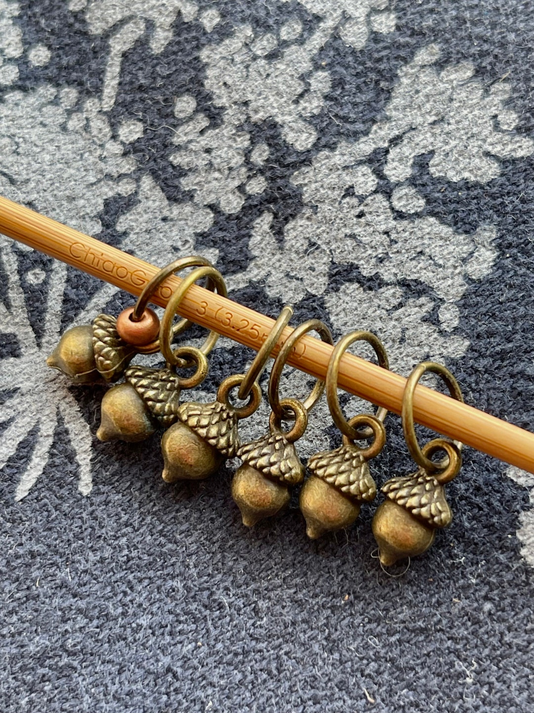 Bronze Acorn Snag Free Stitchmarkers, Yarn Jewelry, Gift for Knitters ...
