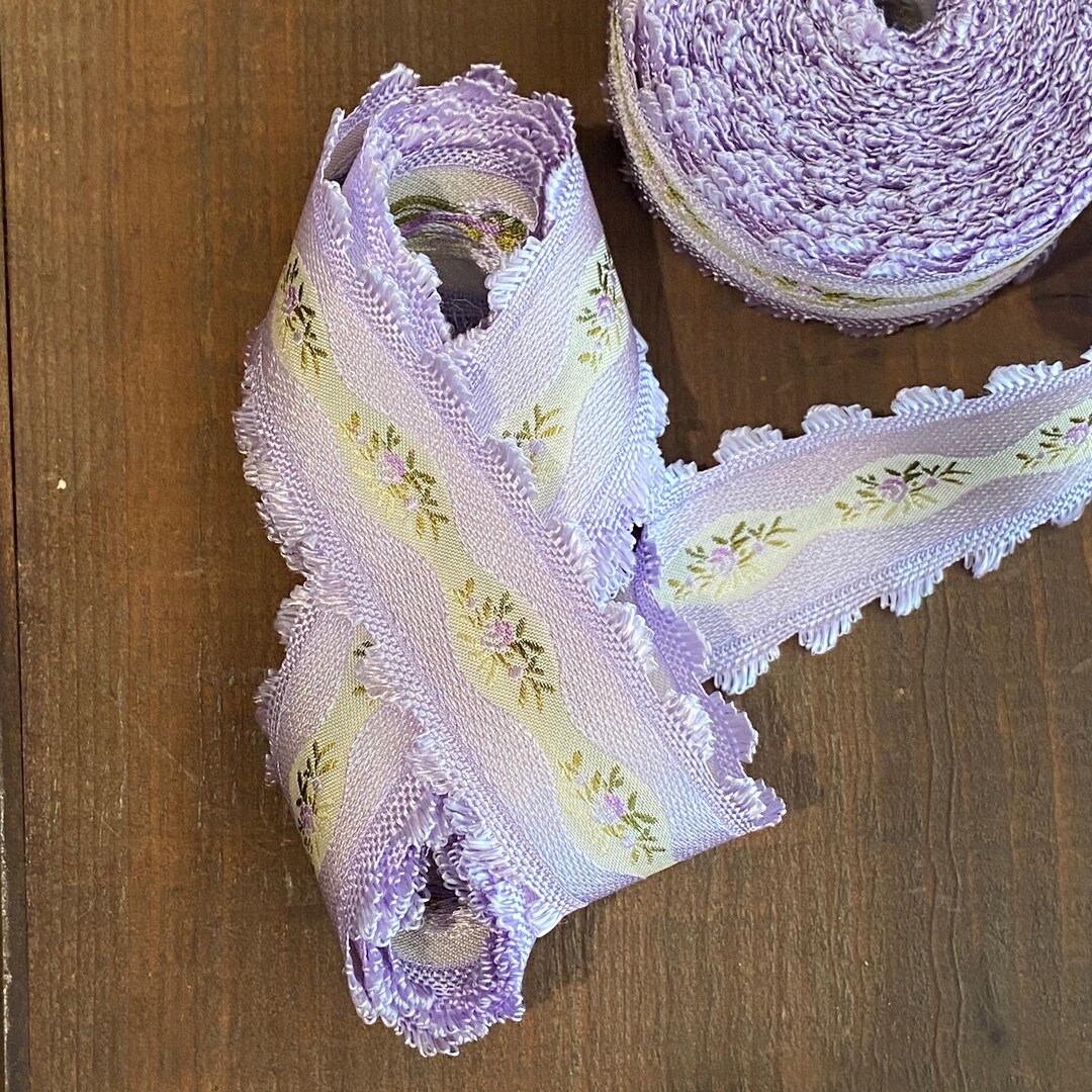 Vintage French Jacquard Ribbon With Scalloped Marquee and Eyelash ...
