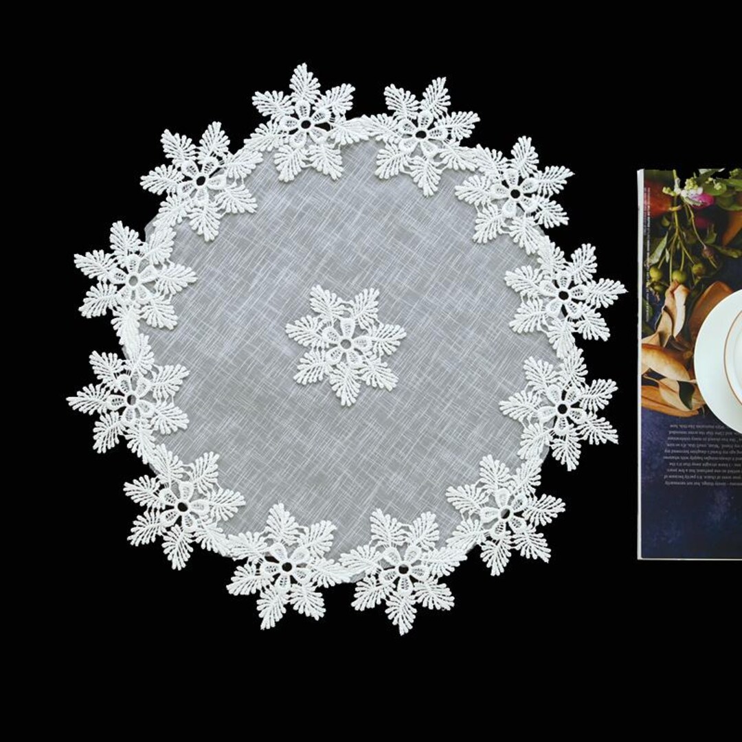 White Elegant Lace Doily Placemat Holiday Cocktail Party Table Wear ...
