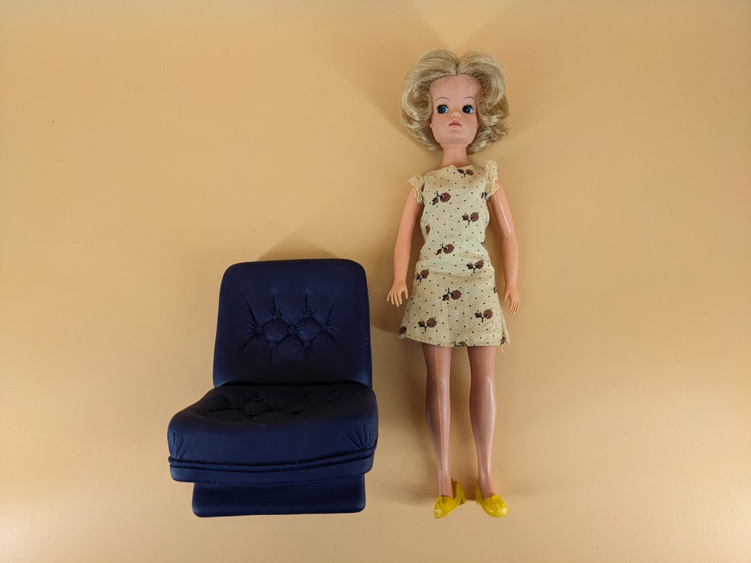 Vintage 1976 Pedigree Funtime Sindy Doll With Original Brown Dress And
