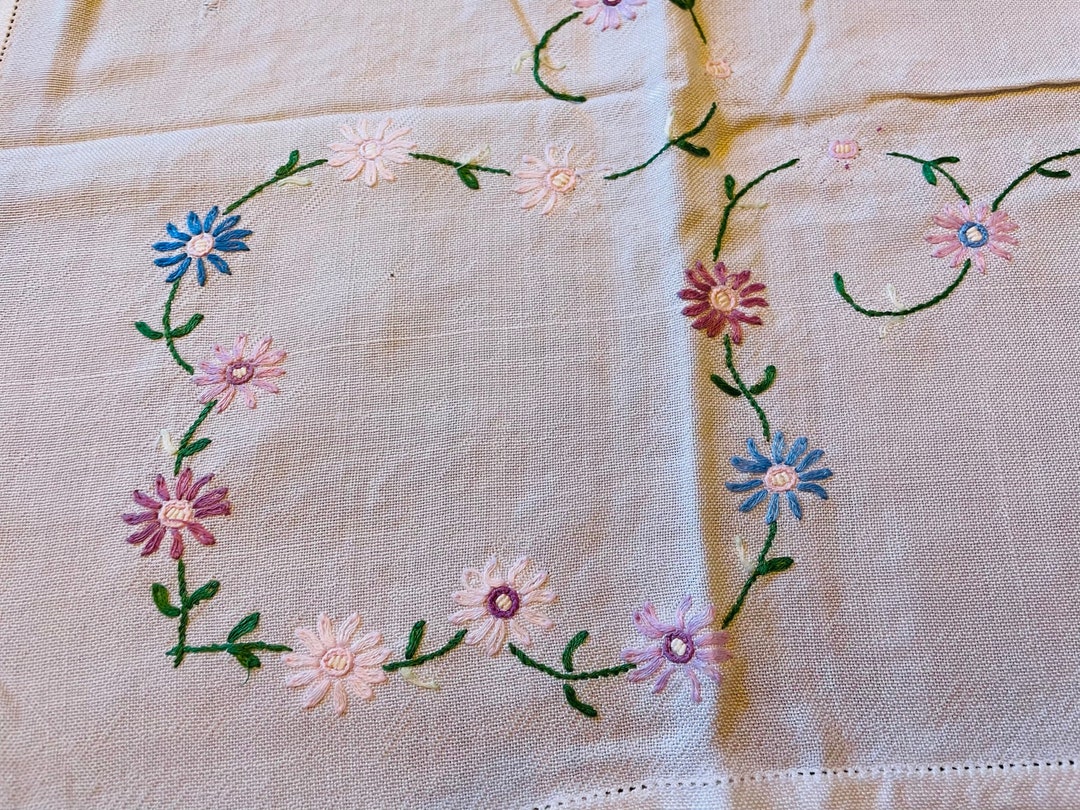 Vintage Dainty White Soft Linen Cloth With Hand Embroidery Boarder - Etsy