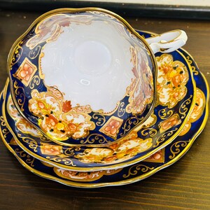 Royal Albert 'heirloom' Trio. Avon Shaped Cup Very Rare - Etsy