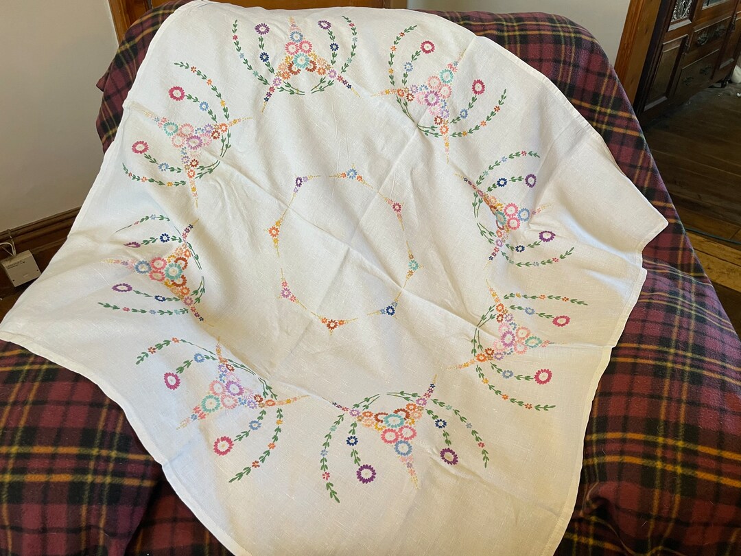 Vintage Dainty White Soft Linen Cloth With Hand Embroidery in Each ...