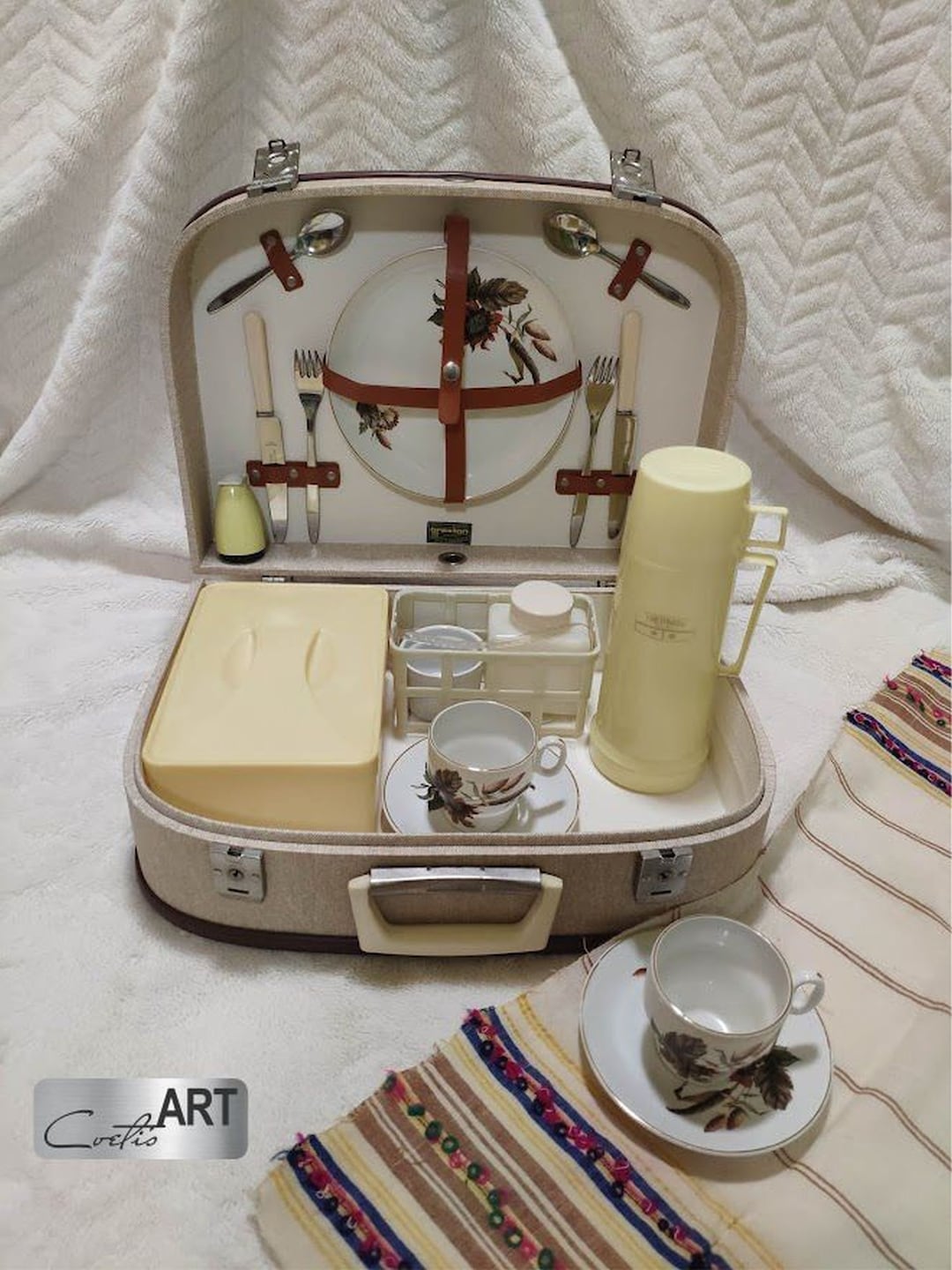 Vintage Brexton Picnic Set for Two: 1950s/60s Suitcase With Porcelain ...
