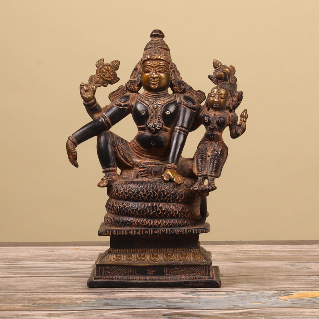 Lord Vishnu Goddess Lakshmi Sitting on Seshnaag Statue - Hari Narayan ...
