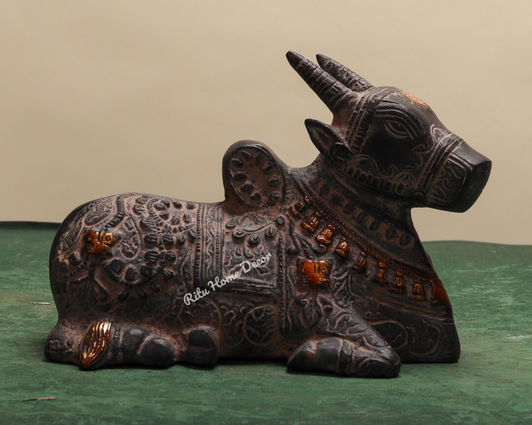Brass Nandi Statue With Antique Finish, Lord Shiva Wagon Sculpture ...
