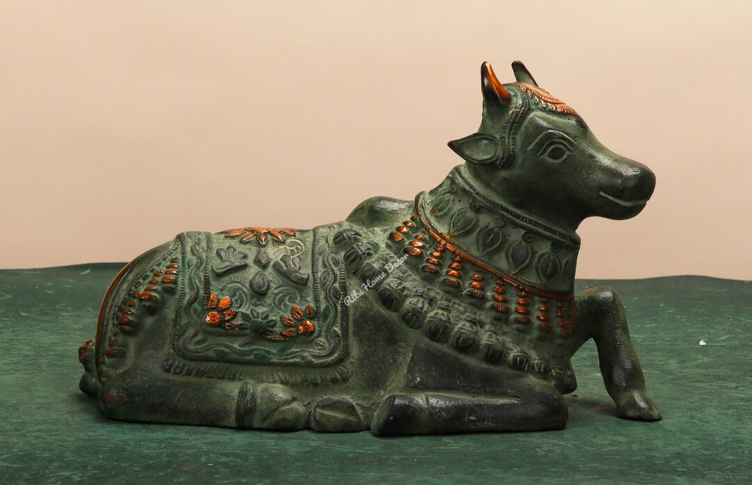 Brass Nandi Statue With Antique Finish, Lord Shiva Wagon Sculpture ...