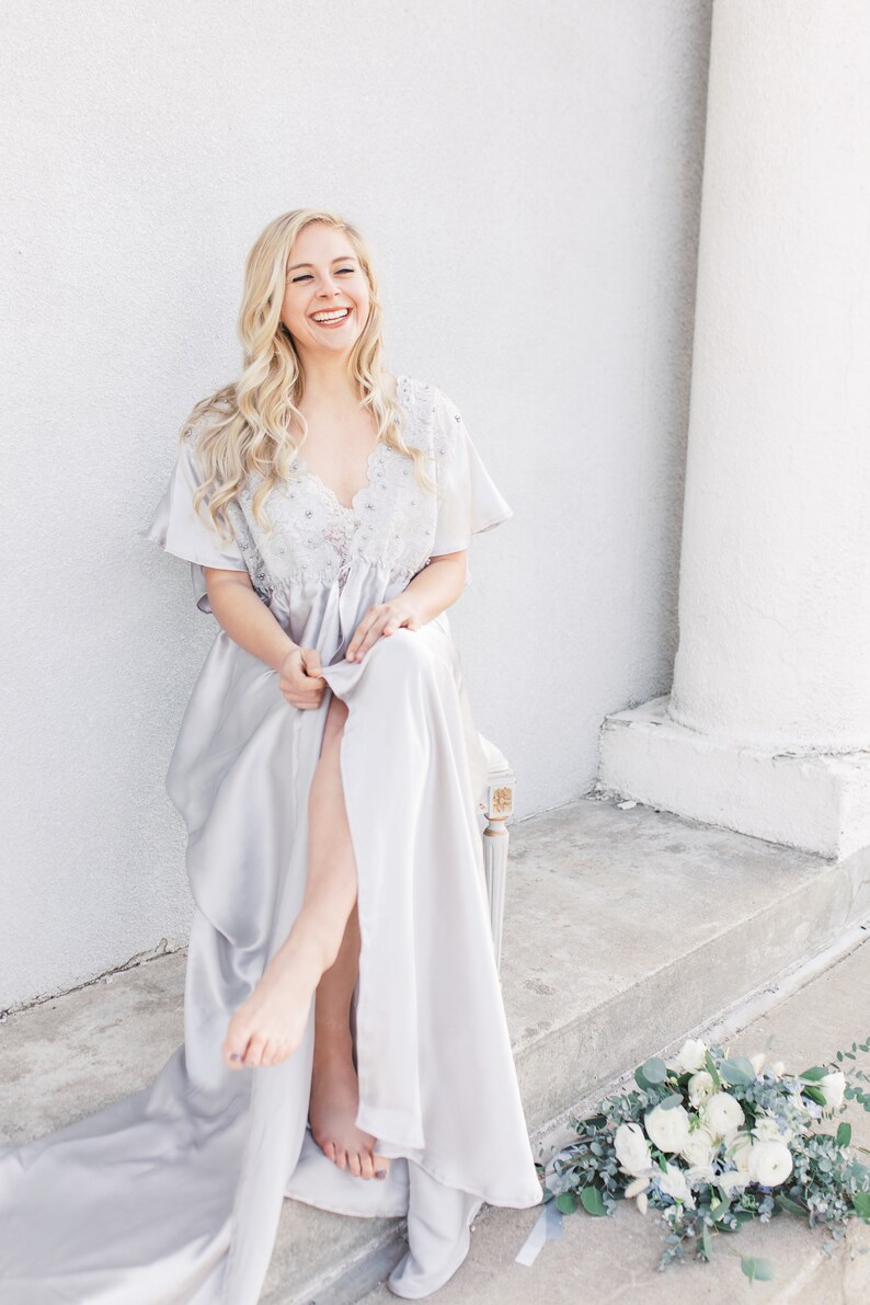SATIN BRIDAL ROBE for Wedding Day Boudoir Photo Shoot - Etsy