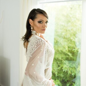 VINTAGE LACE BRIDAL Robe for Wedding Day, Boudoir Photo Shoot Robe ...