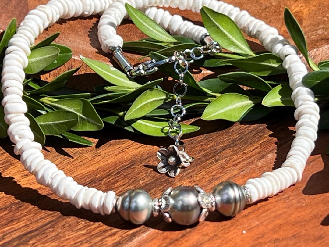 One-of-a-kind Hawaiian Puka Shell Choker With Tahitian Pearls & Hill ...