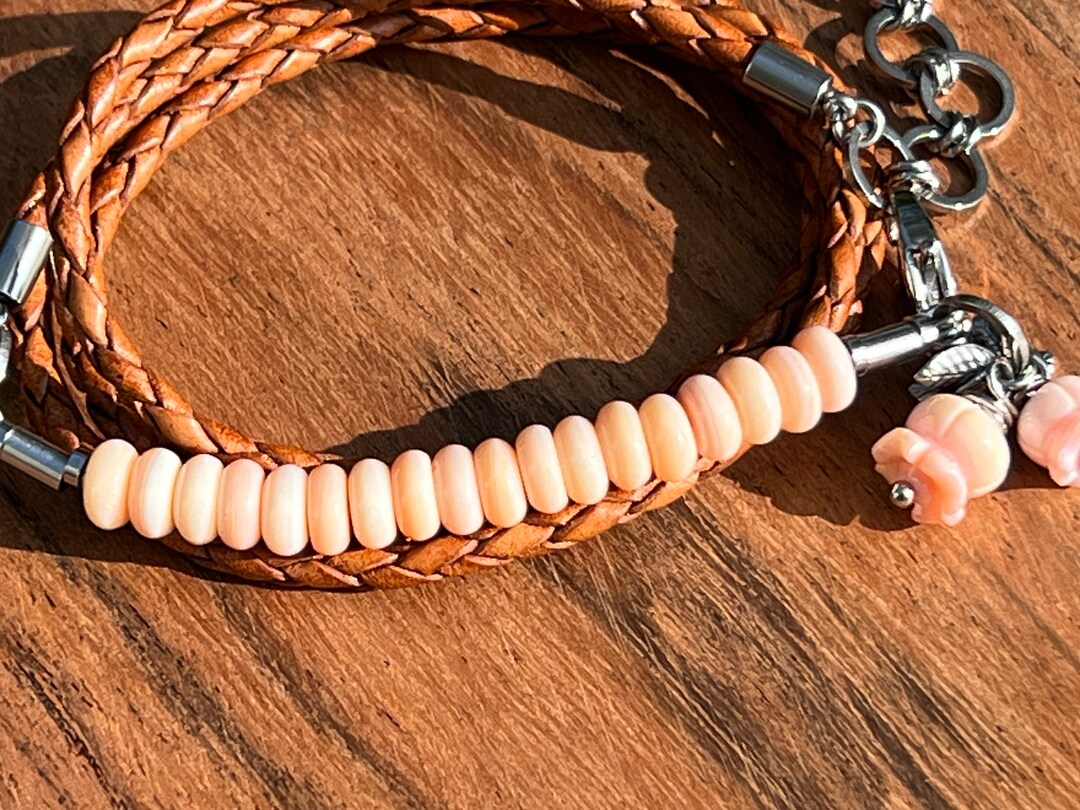 Bahamian Queen Conch Shell Leather Wrap Bracelet OOAK - Etsy