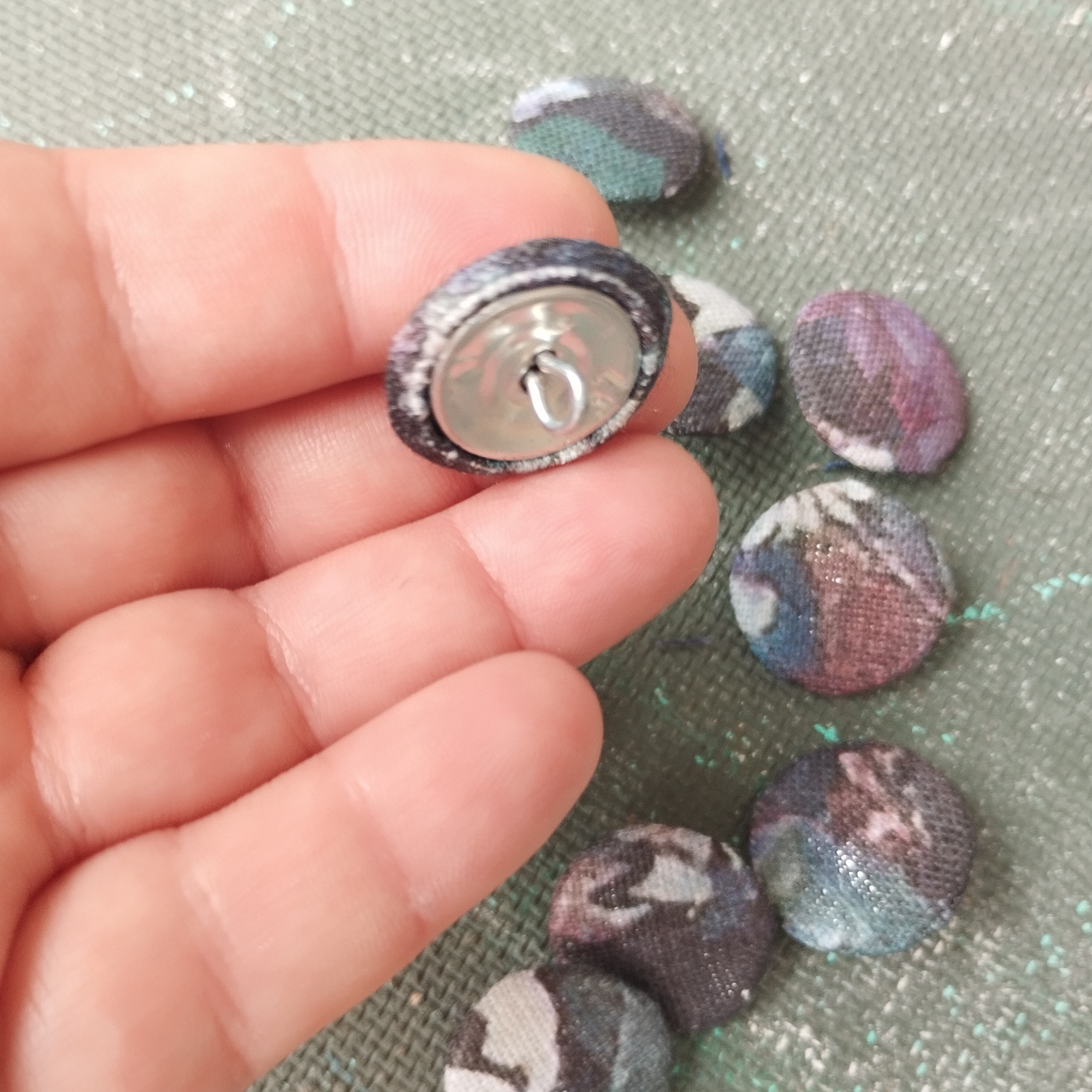 Linen Buttons in Flowers Linen, Checked Natural Linen Fabric Buttons ...