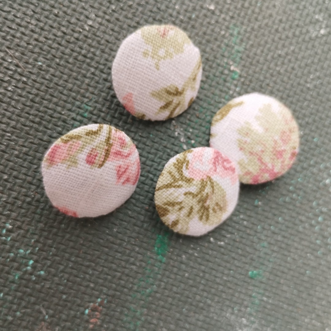 Linen Buttons in Flowers Linen, Checked Natural Linen Fabric Buttons ...