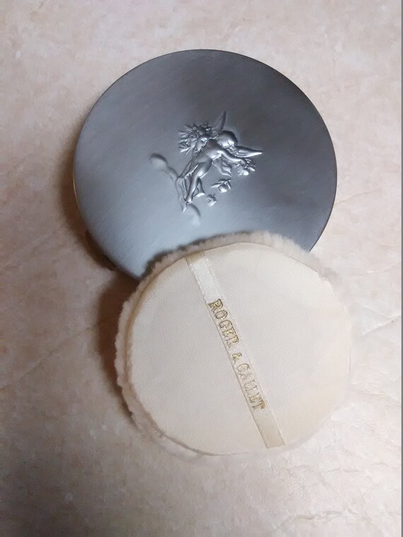 Vintage powder compact with - Gem