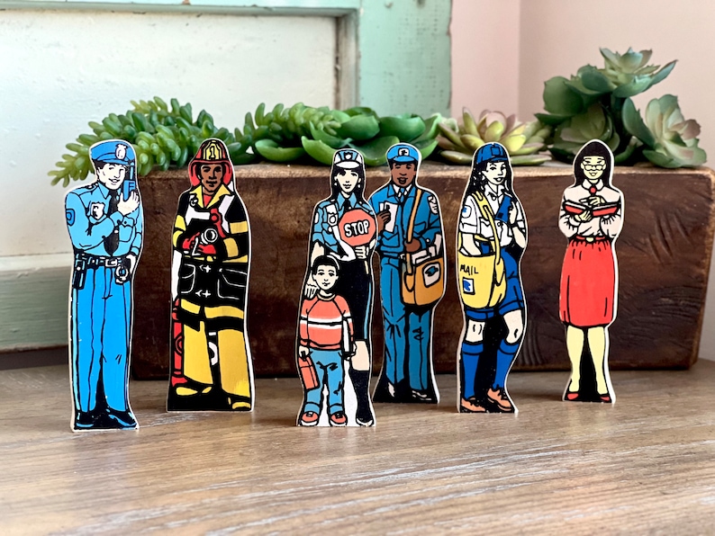 Community Figures, Vintage Wooden Toys for Pretend Play, Mini Village ...
