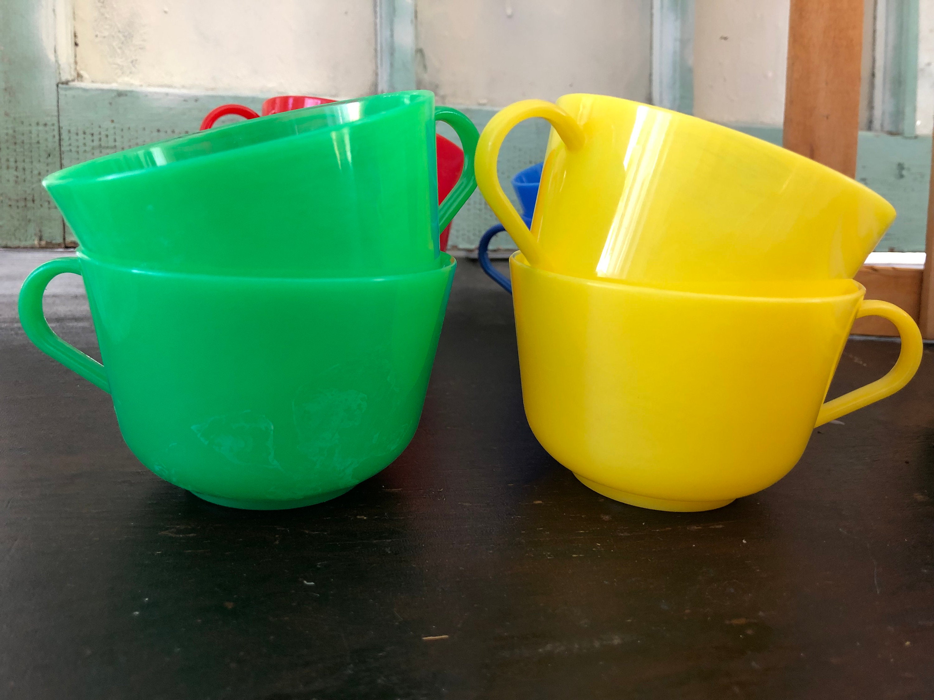 Plastic Dishes, Plas-tex Picnic Ware Dishes Cups and Tray for the Pic ...