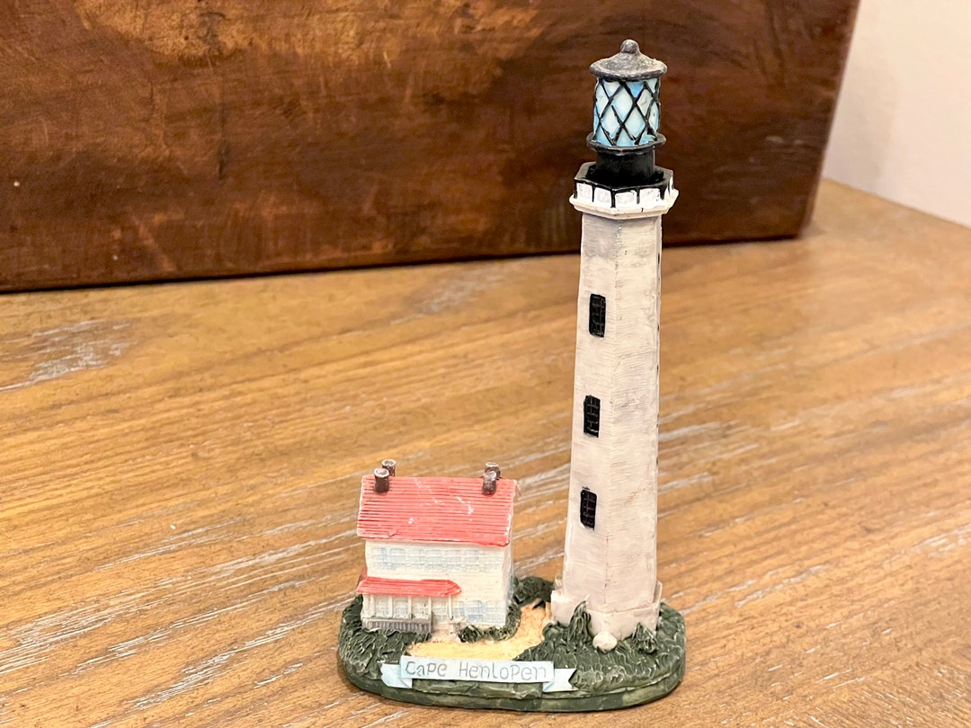 Lighthouse Model, Vintage Resin Model of the Cape Henlopen Lighthouse ...
